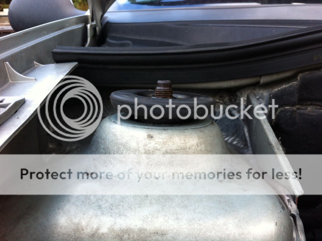 Clio dCi strut top mount play | Independent Renault Forums